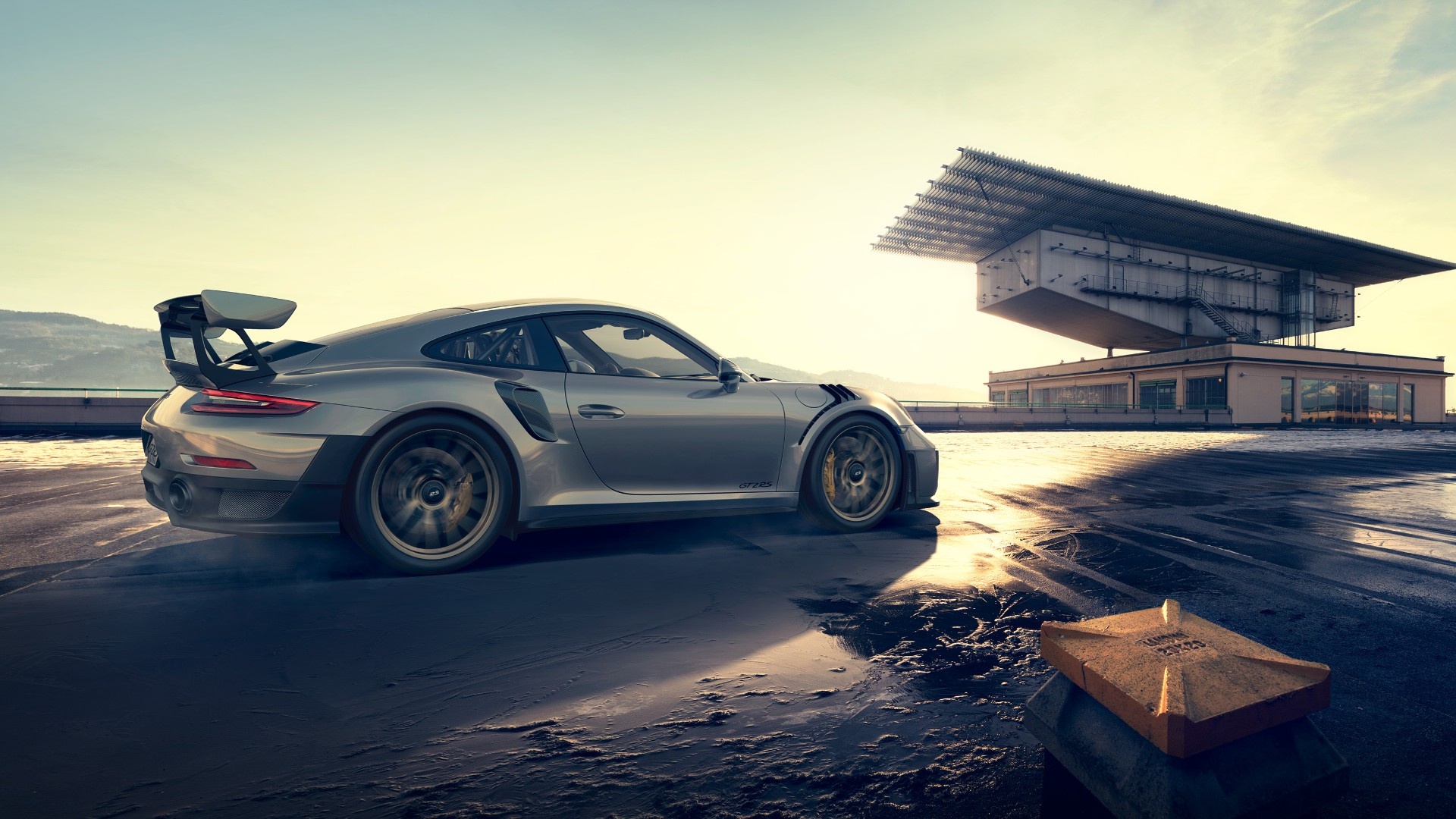 Silver Porsche 911 GT2 RS - backiee