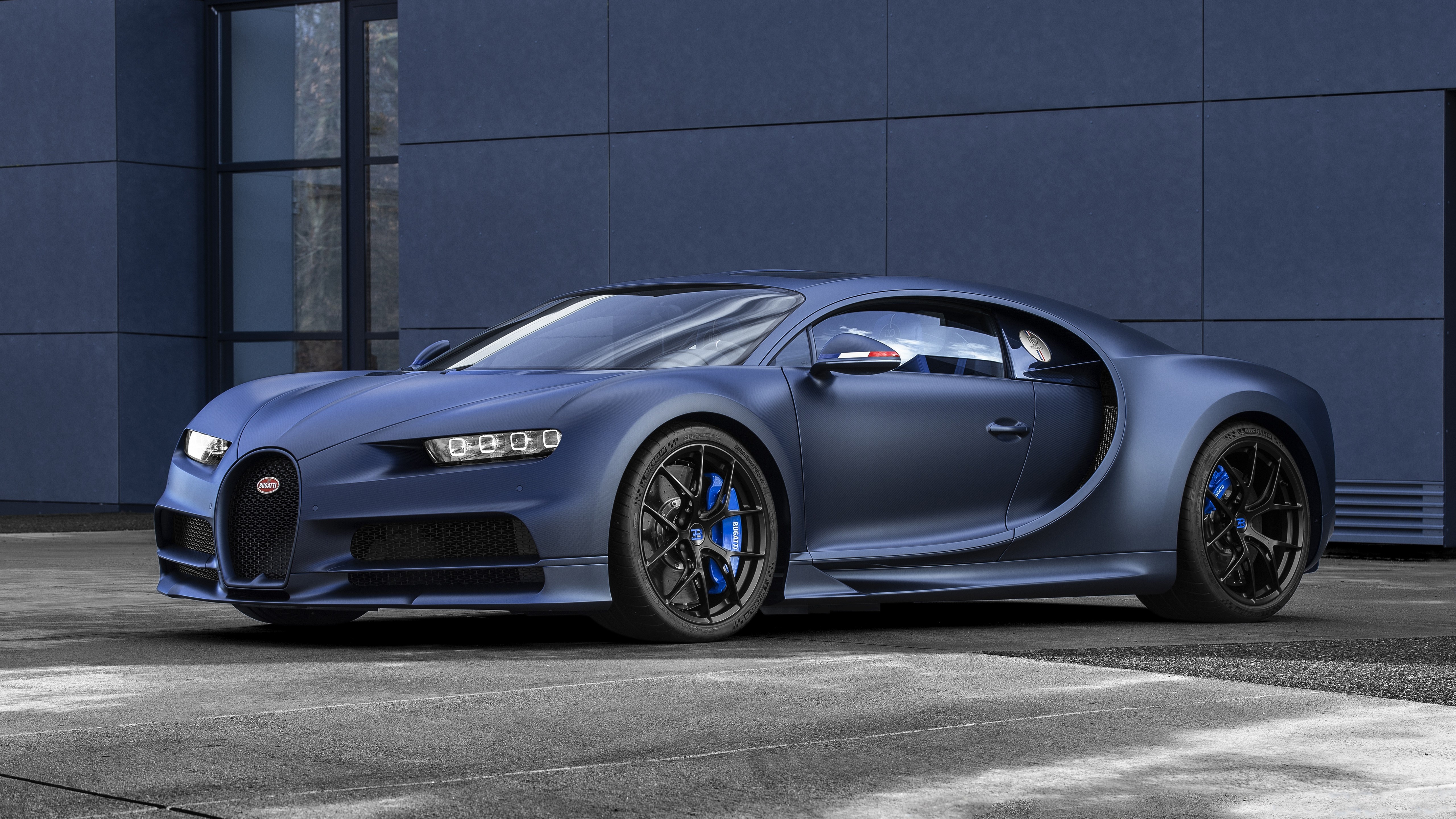 Matte Blue Bugatti Chiron 5K Hypercar Elegance - backiee