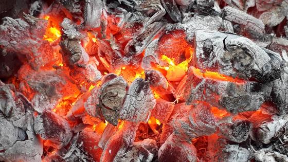 Burning wallpapers - backiee