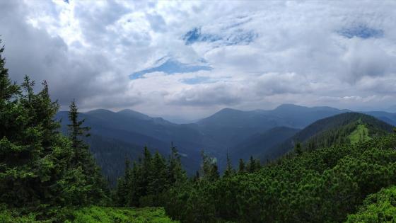 Majestic Mountain Landscapes Inviting Serenity - backiee