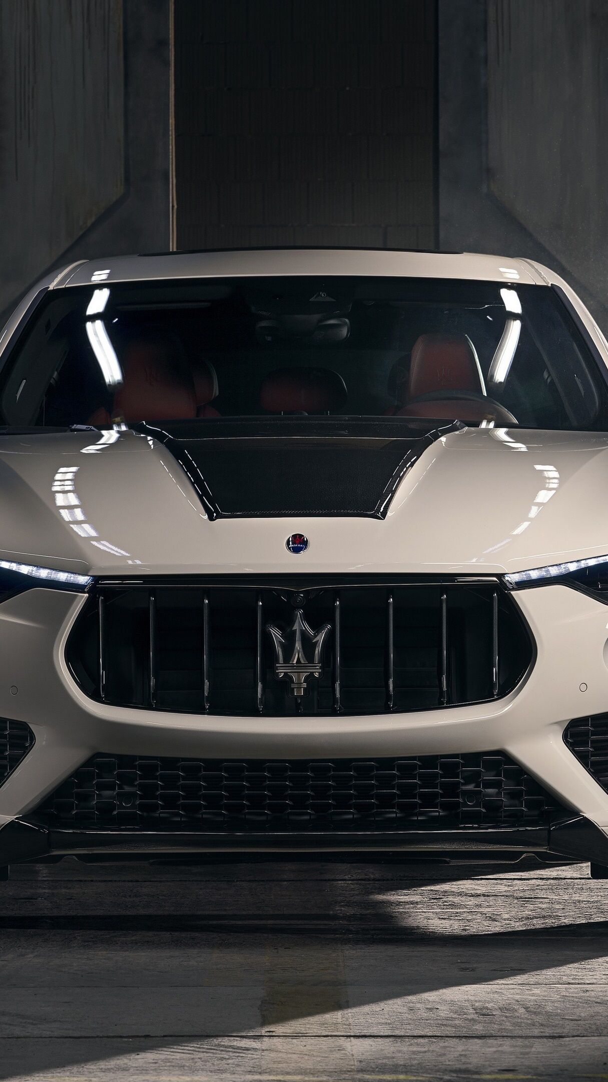 Maserati Levante in Sleek White Elegance - backiee
