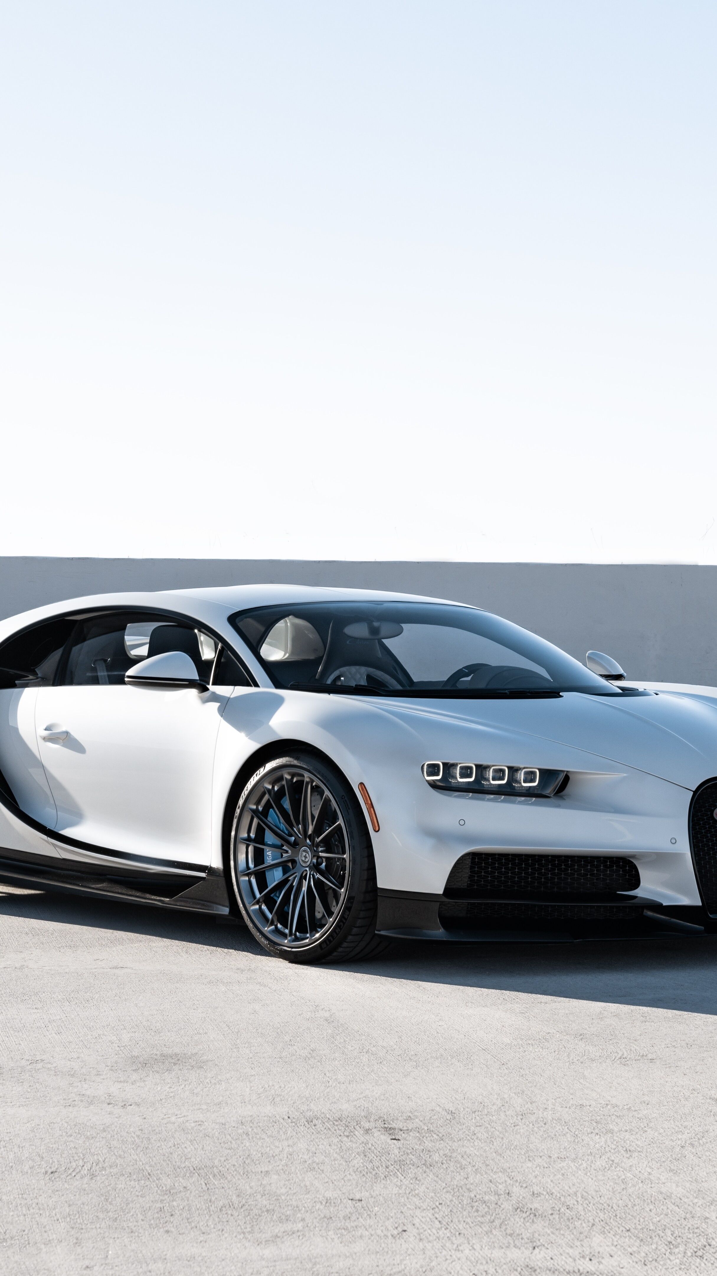 Elegant Bugatti Chiron in Stunning Silver Finish - backiee